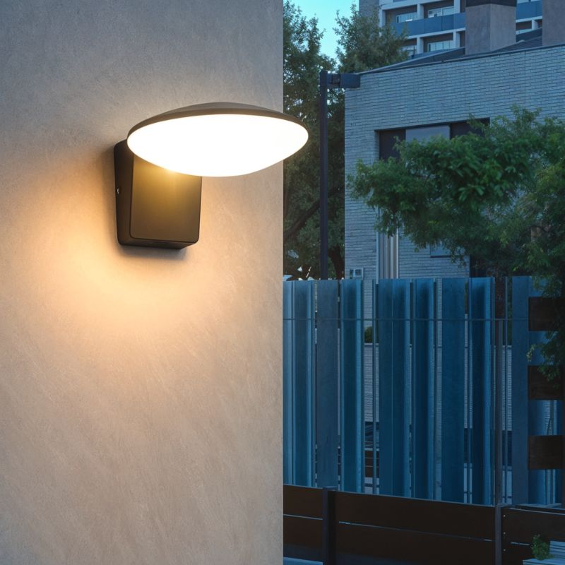 Aruj Wall Lamp – Solar-Powered Classic Lighting. – Residence Supply